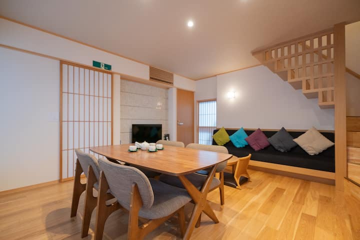 Hotel Roku Rokurocho｜traditional Machiya Stay - Kyoto