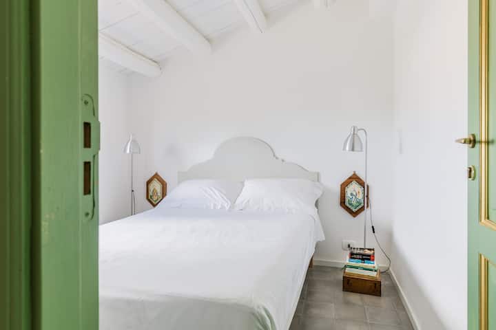 Charming Room With Vineyard View - Comiso