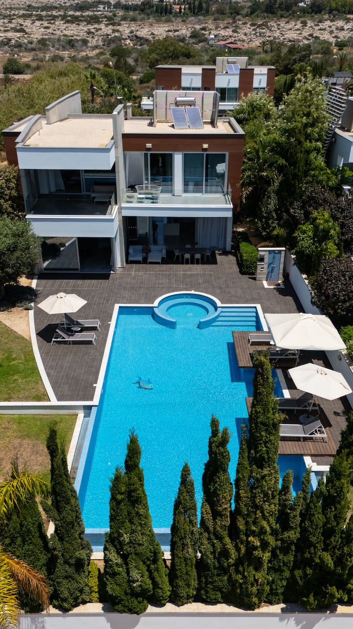 Pearl Seaview Villa: Luxury, Private Swimming Pool - 阿依納帕