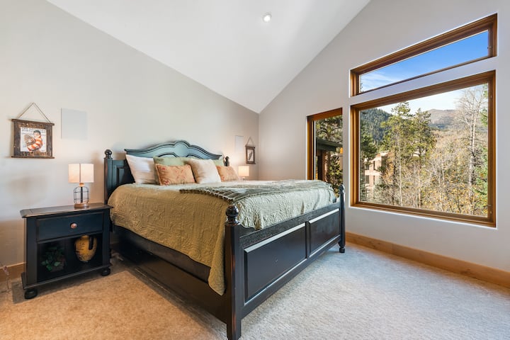 Mountain Home -Downtown Frisco - Silverthorne, CO