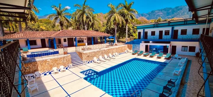 Comoda Habitacion Doble En Hotel  Villa Alicia - San Jerónimo