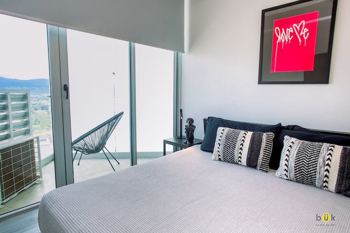 Gorgeous View 2 Bedroom/2 Bath With Ac/ Parking - San José