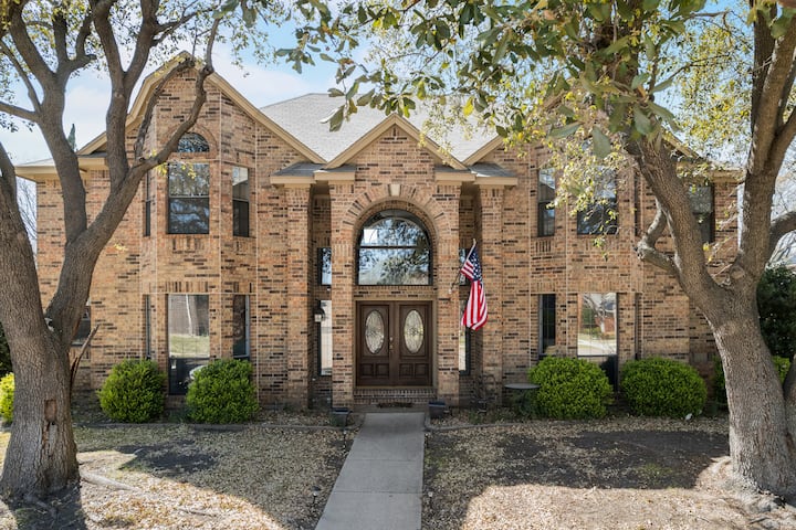 Shanti Castle/light-filled+airy/v.roomy-3300sqft - Plano, TX