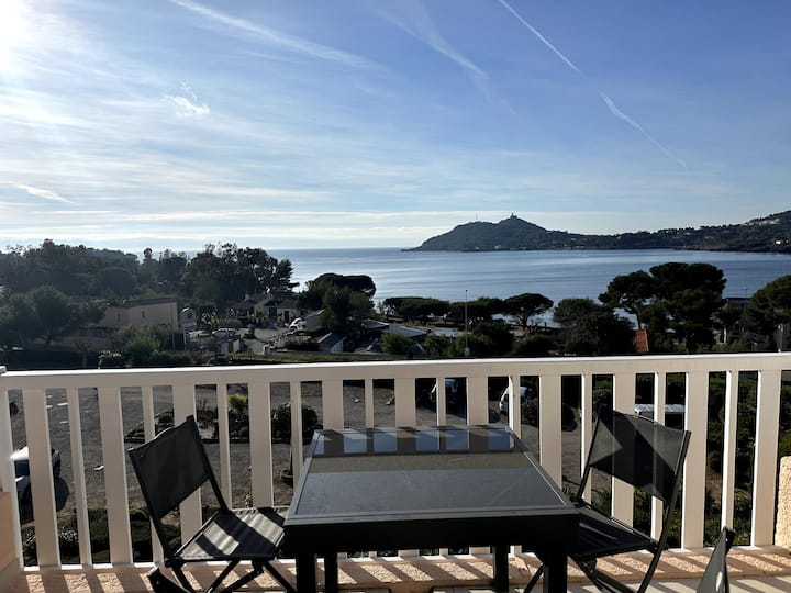Superbe Appartement Avec Piscine & Belle Vue Mer - Saint-Raphaël