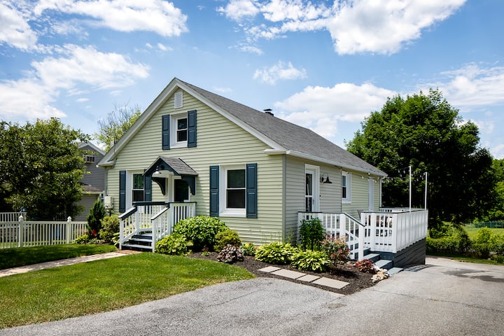 Small Town Cottage - Hershey, PA