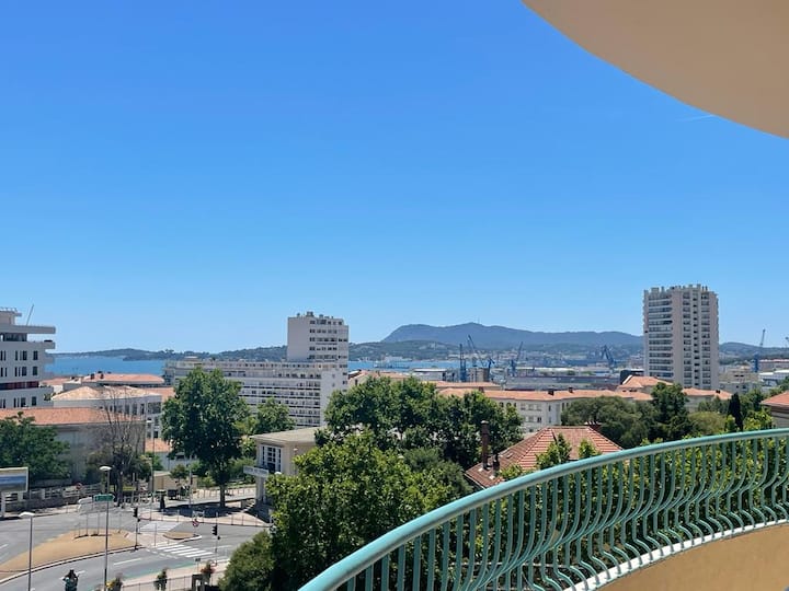 Le "Bellevue", T5 Vue-mer Centre Ville - Tolone