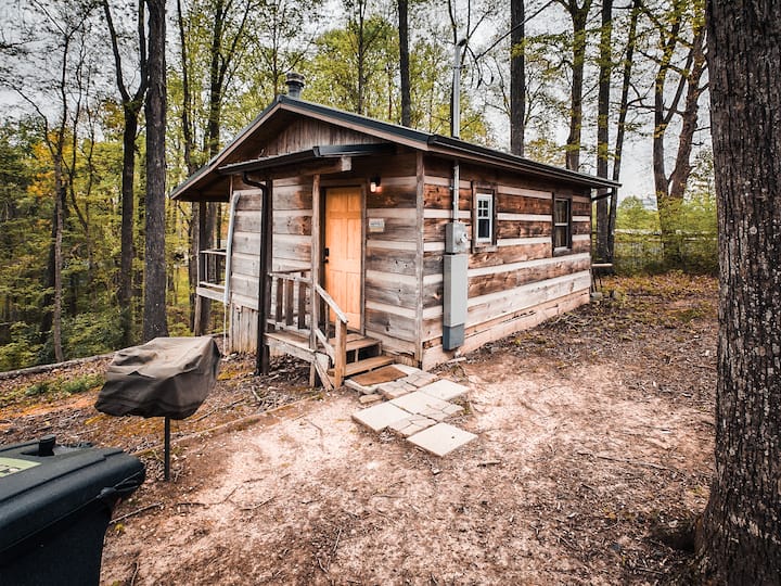 Cozy Tiny Cabin, Hot Tub/mtn. View! - Douglas Lake, TN