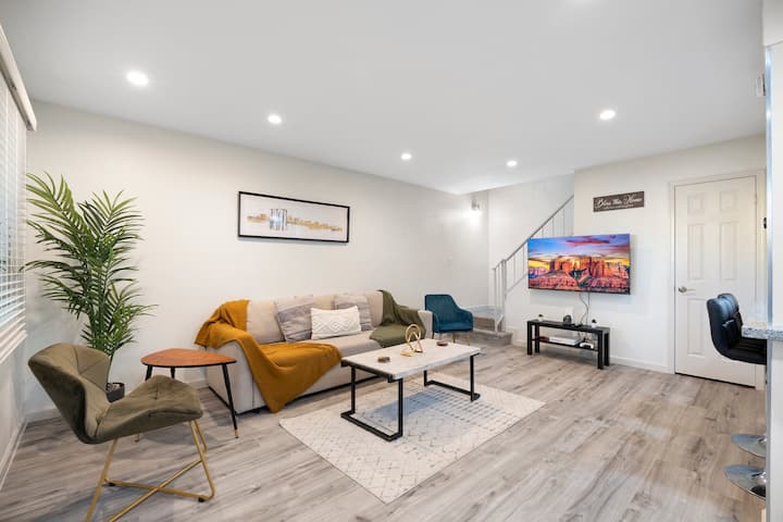 Condo In Mesa - Mesa, AZ