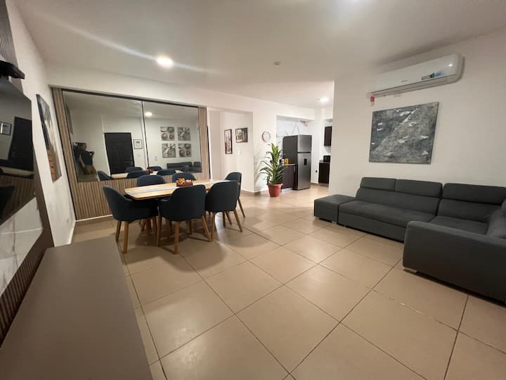 Blue Dream In San Francisco - Ciudad de Panamá