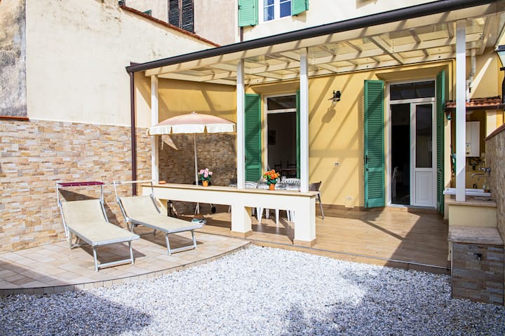 Al Raggio Di Luna - Villino 6 Posti - Viareggio