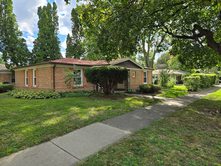 J&d Airbnb - Arlington Heights, IL