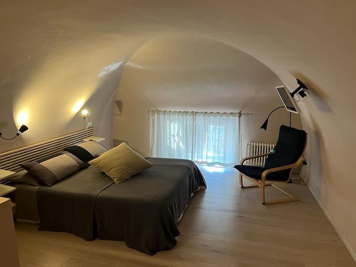 Suite Sui Tetti Apartment [10' From The Airport] - 普利亞