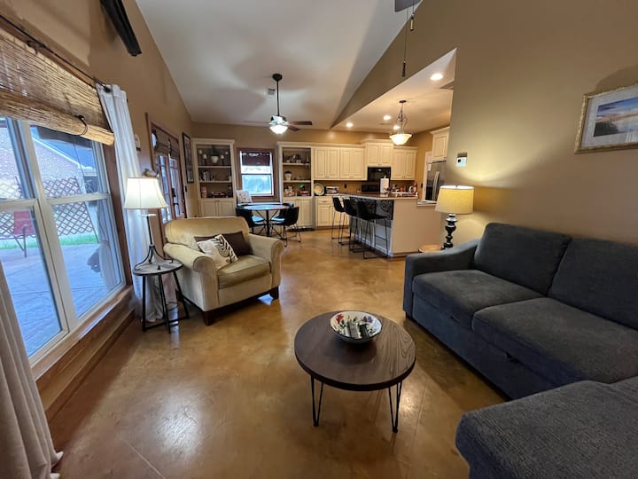 Lakeside Cottage With Pool Minutes From Vicksburg - Mississippi