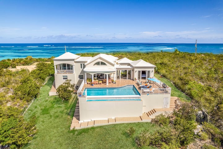Sleeps 11, Kids Lounge, 5,000 Sqft - Anguilla