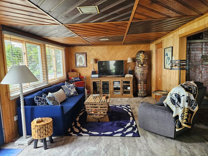 Lakefront Island Home 2 Bedroom First Call On Lake - Put-in-Bay, OH