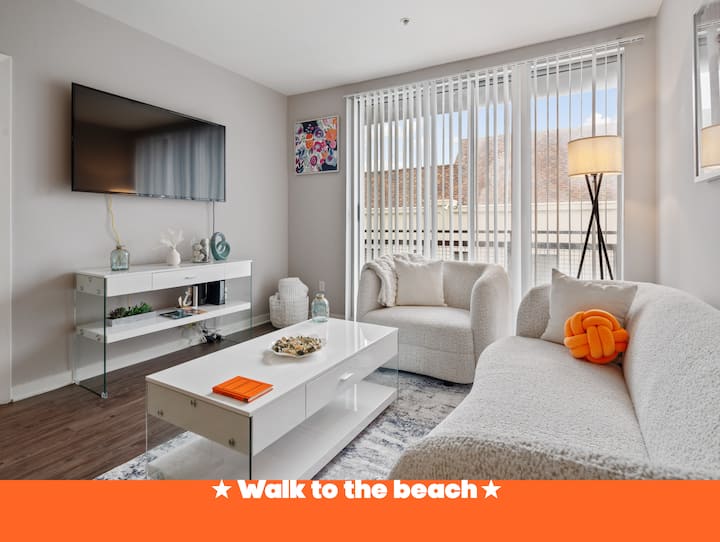 Le Reve | 5 Min To The Beach | Luxury Condo - Santa Monica, CA