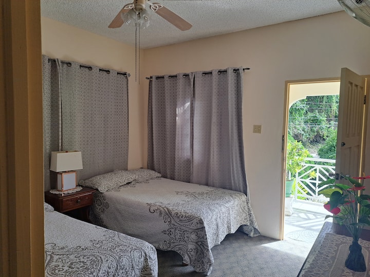 Ocho Rios Oasis - Ocho Rios