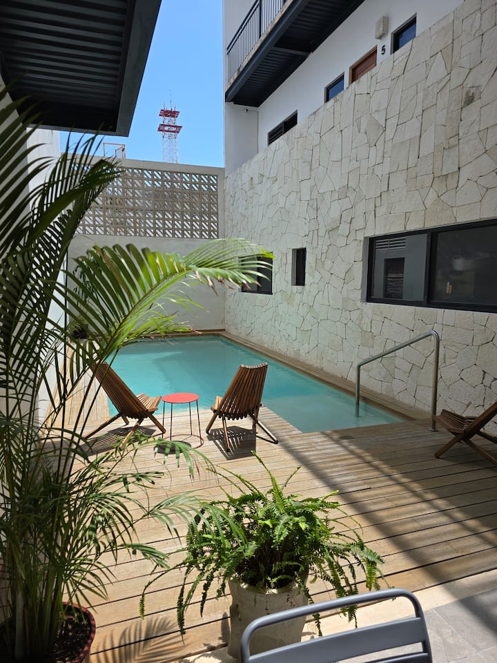 Downtown 2 Bedroom Apartment With Big Balcony - Playa del Carmen