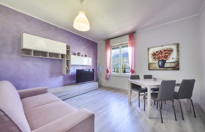 Appartamento Con Balcone Vista Lago A Varenna - Varenna