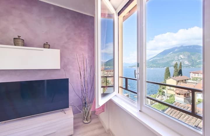 Luminoso Appartamento Vista Lago E Balcone Privato - Varenna