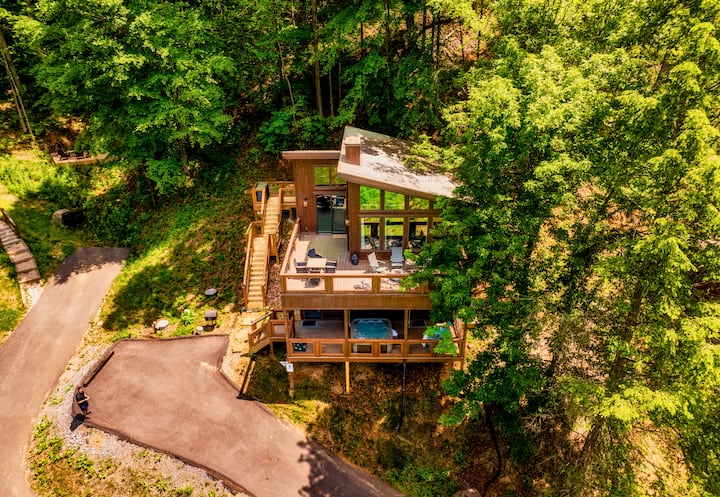 Great Rates & Reviews! Close To Many Attractions. - Sevierville, TN