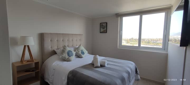 Depto En Condominio A Metros De La Playa Y El Faro - La Serena