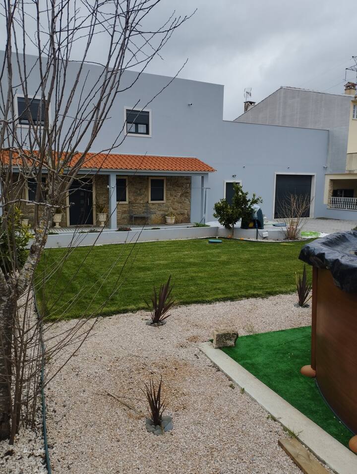 Casa Do Ribeiro (Completa Com Os 2 Pisos) - Ansião
