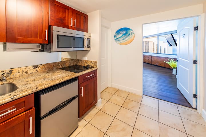 Amazing Ocean View + Free Parking - Honolulu