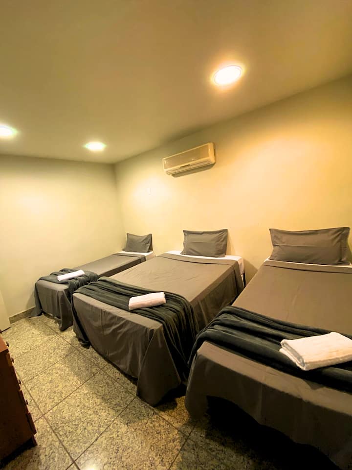 Suíte (Até 4 Pessoas) - Niterói