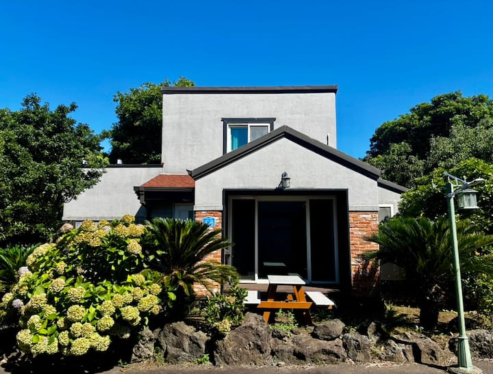 제주 힐링  별장/
" 쉼 " 이 필요하신 분들에게
추천 드려요 - Jeju-si