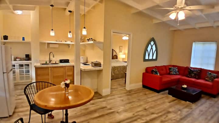 Grand Turk B&b -Coral Gardens- 2 Bedroom Apartment - Turks and Caicos Islands