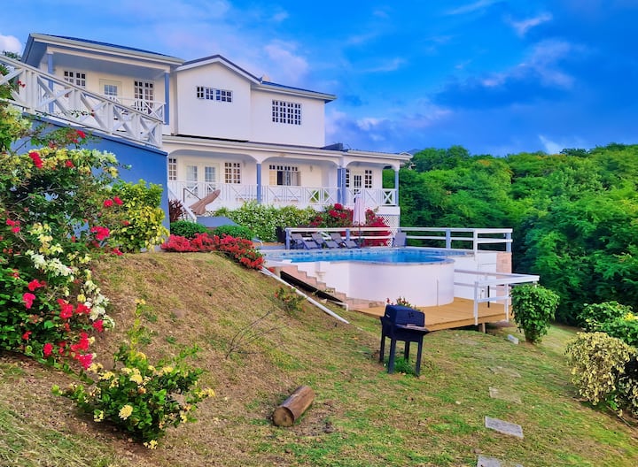 Spacious Villa! Pool, Ocean Views, 6 Mins To Beach - Saint Lucia