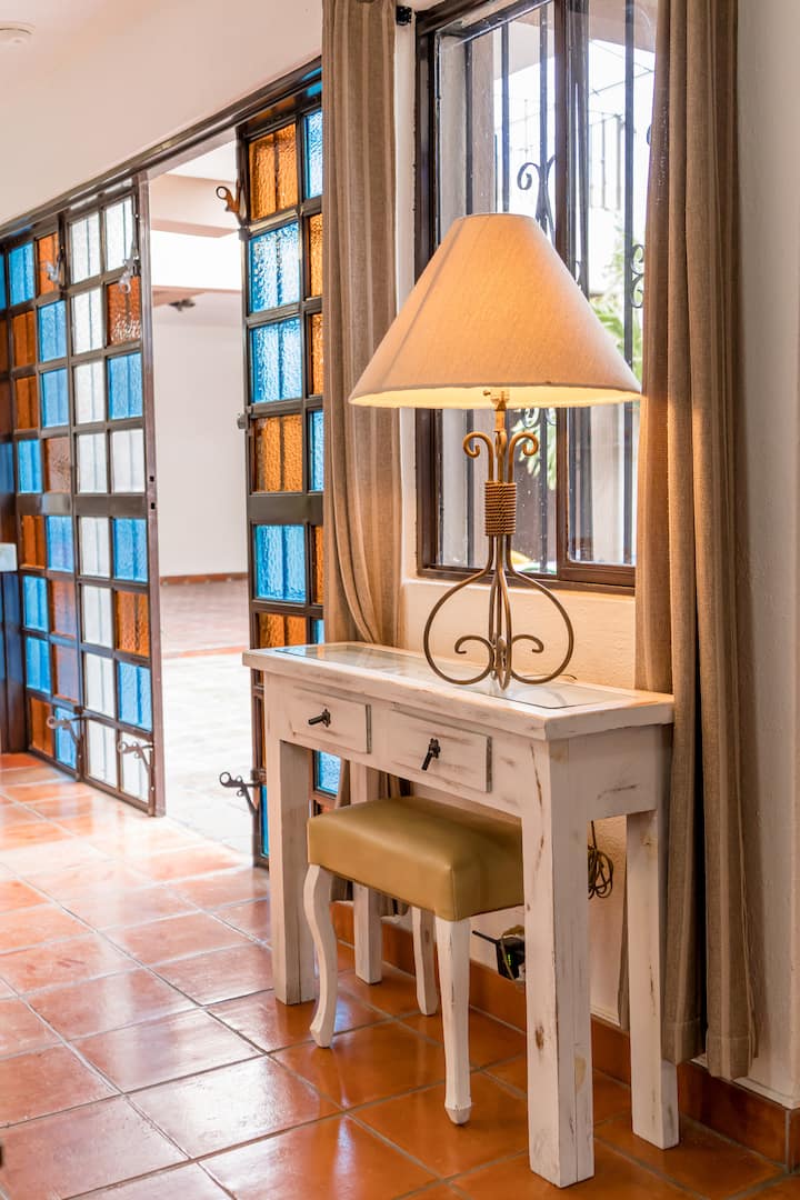 Centrally Located 3-br Gem Near Medano Beach - Cabo San Lucas