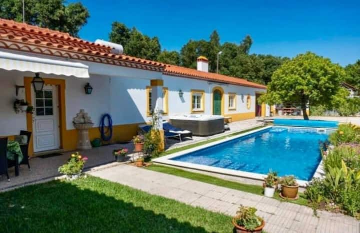 Part Of House On Horse Farm Mk Equestrian Arts - Nazaré