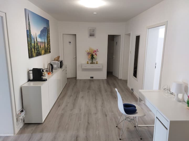 Schöne Helle Wohnung In Direkter Stadtmitte 301 - Frankfurt