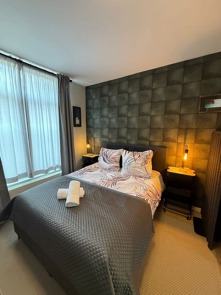 Spacious Renovated App. 12min From Grand Place! - Bruselas