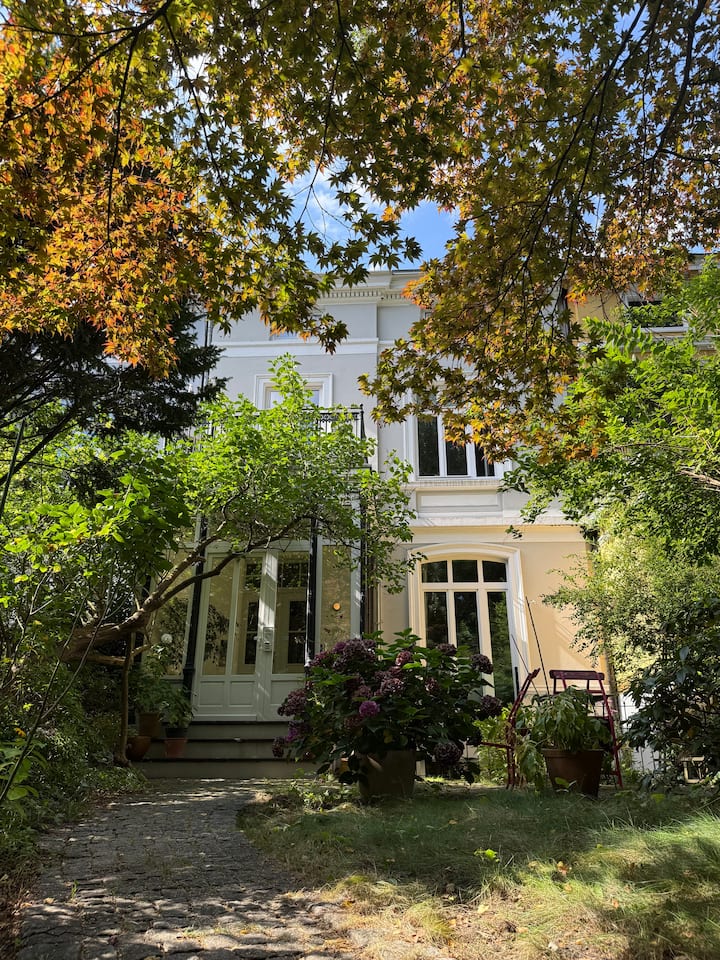 Zentrales Appartement Im Grünen - Hamburg