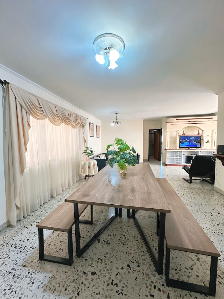 Hermosa Casa Para 19 Personas - Medellín