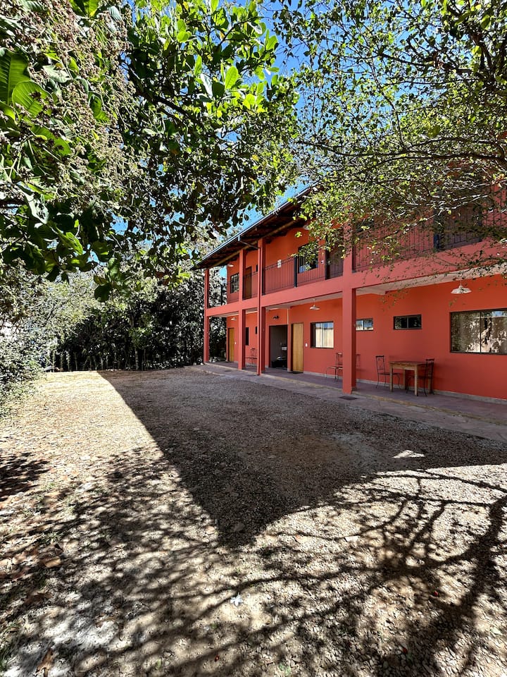 · Odara Pouso E Acolhimento · Na Paz · 1 - Pirenópolis