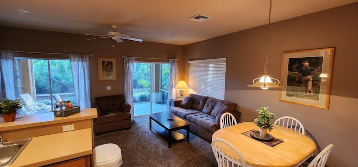 Right Direction Rentals 1 Bedroom Villa 8403 - Port St. Lucie
