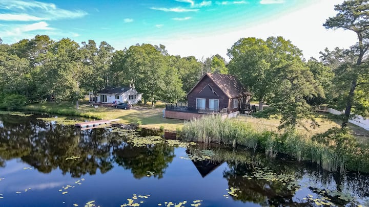 Lakefront Chalet-pedalboat-firepit- Free Cleaning - New Jersey