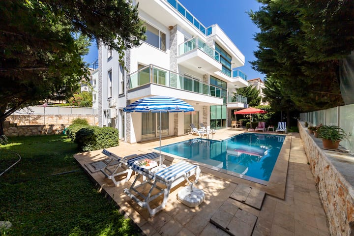 Kalkan Da Deniz Manzaralı Villa 174 - Kalkan