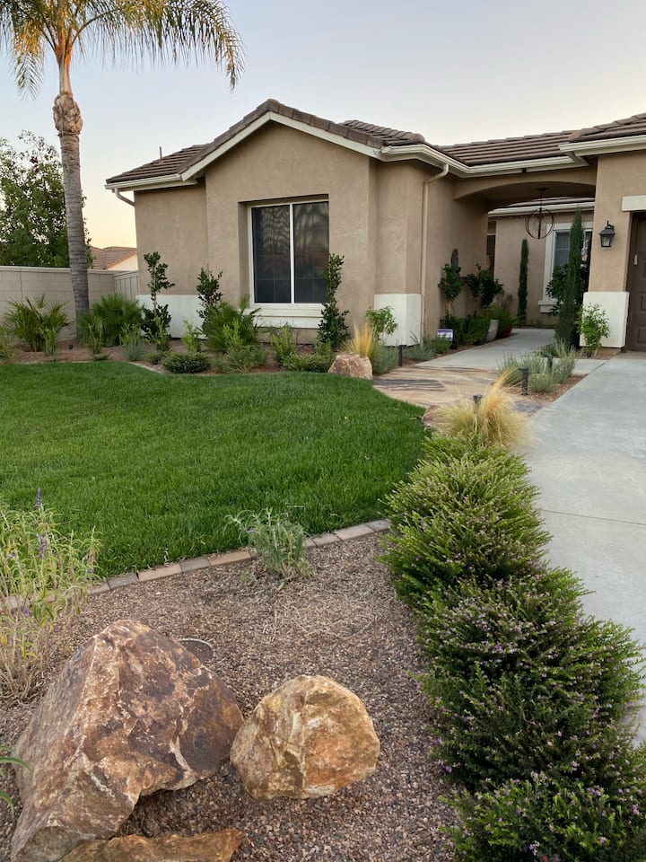 Temecula Valley Vegan-style Living - Kale Yeah! - 穆列塔