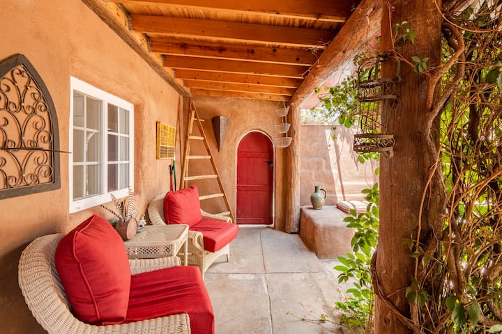 Two Homes On Compound Close To Meowwolf - Santa Fe