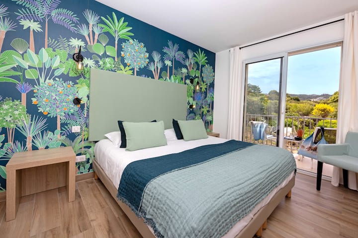 Chambre Quadruple Confort Balcon - Calvi