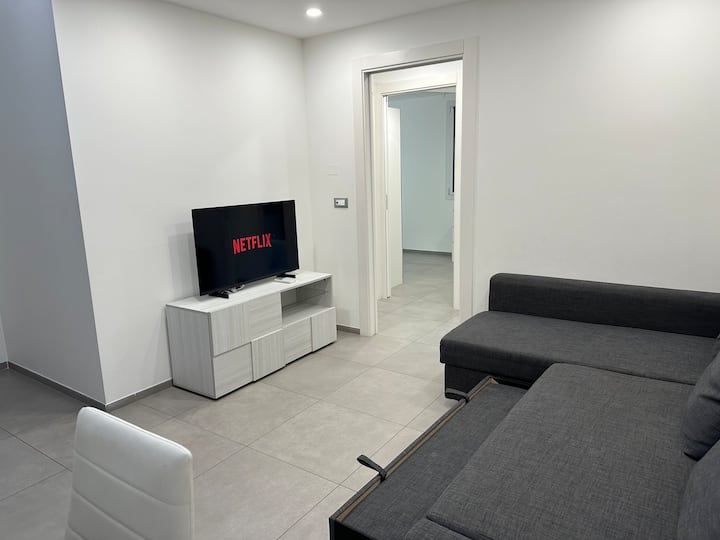 Il Tuo Rifugio: Trilocale Con Terrazza Privata - Pietra Ligure
