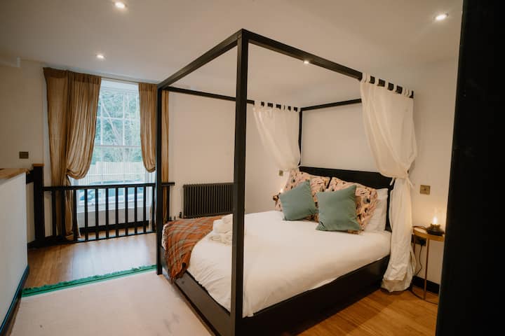 Slateford House 1770 - Outlaws Haven - Edinburgh