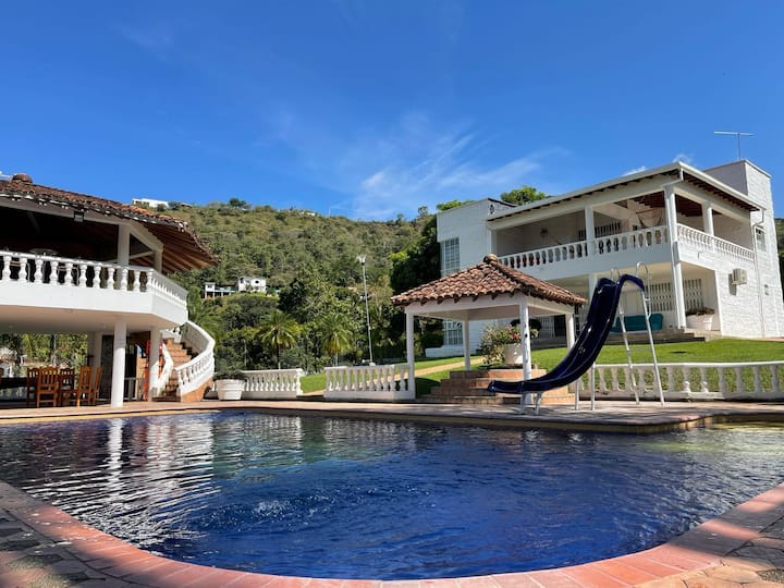 Finca El Retoño | Amplia Piscina - San Jerónimo