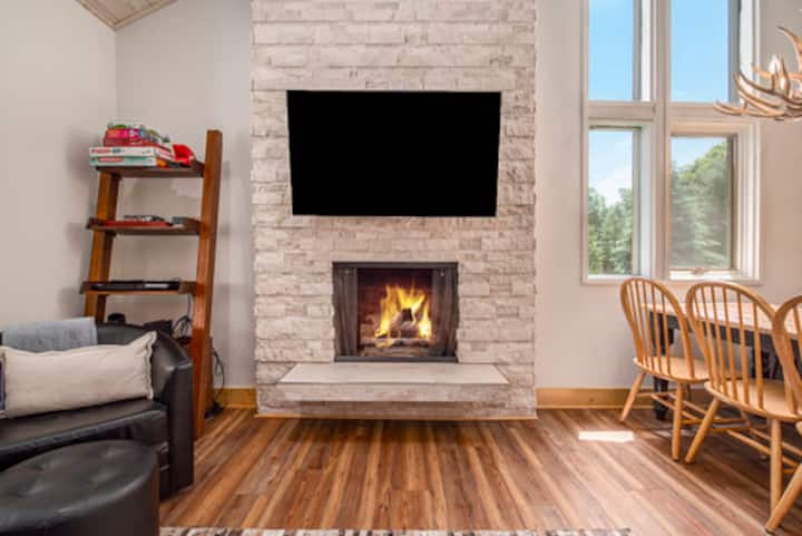 Boyne Mountain Condo Ski In/out Near Lodge - Boyne City, MI