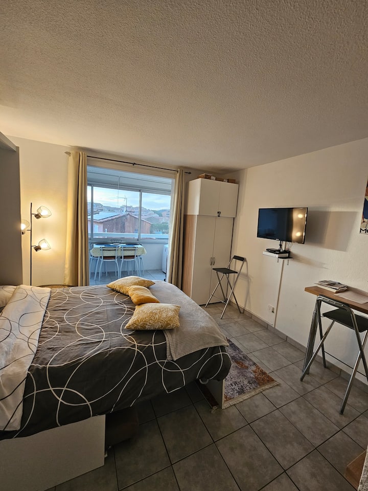 Studio Sanary Proche Gare Dans Résidence Calme - Ollioules